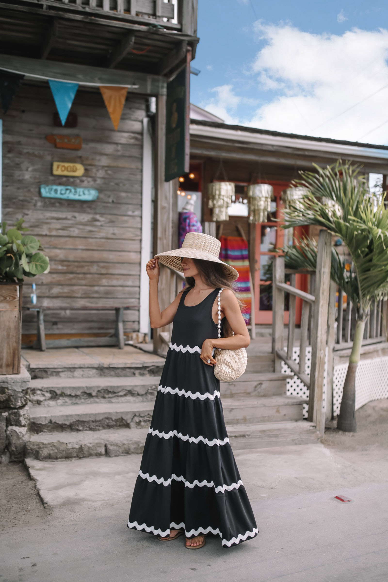 Travel Guide: Harbour Island, Bahamas - Southern Curls & Pearls